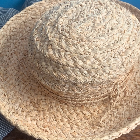 Helen Kaminski | Accessories | Helen Kaminski Hand Made Signature Hat ...